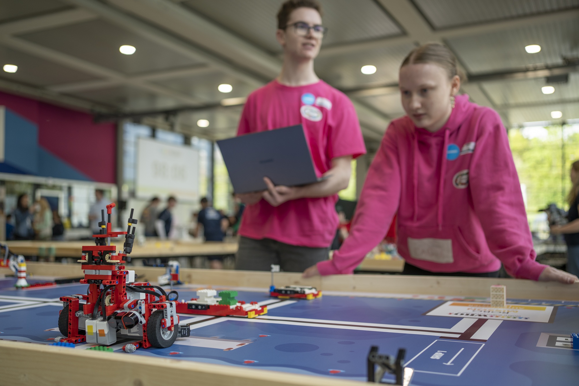 WRO: Kreativer Roboterwettbewerb für Kinder und Jugendliche in ...